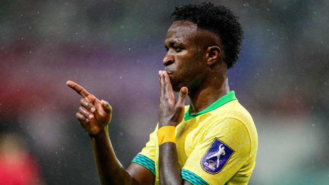 Vini Jr. destaca poder ofensivo e elogia Ancelotti: ‘Melhor técnico que ...