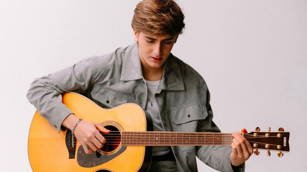 Sam Sabbá lança clipe de novo single ‘Silêncio que Fala’ - ISTOÉ ...