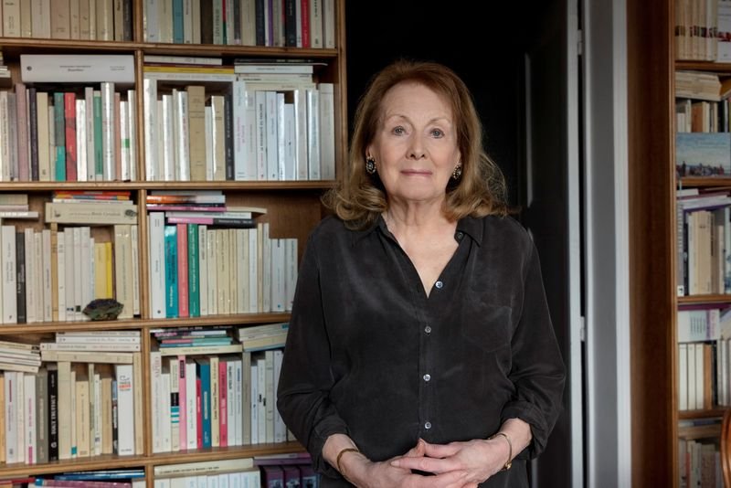 Escritora francesa Annie Ernaux ganha Prêmio Nobel de Literatura de ...