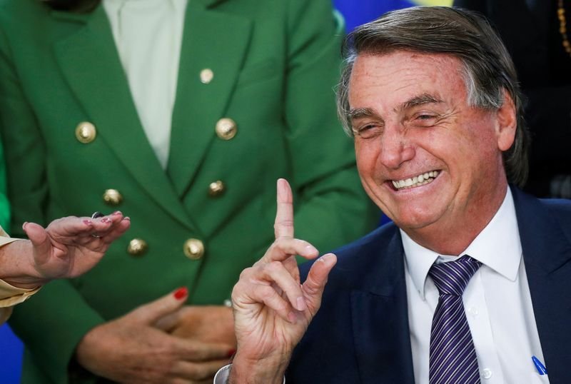 Bolsonaro Corta Verbas Sociais Mas Pagou R 25 Bi A Emendas Em 2021