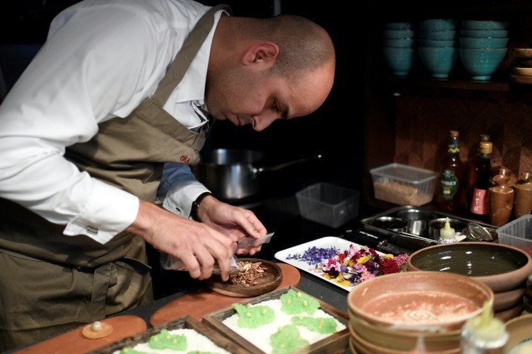 Chef Raphael Rego, um 'embaixador' dos tesouros gastronômicos do Brasil ...